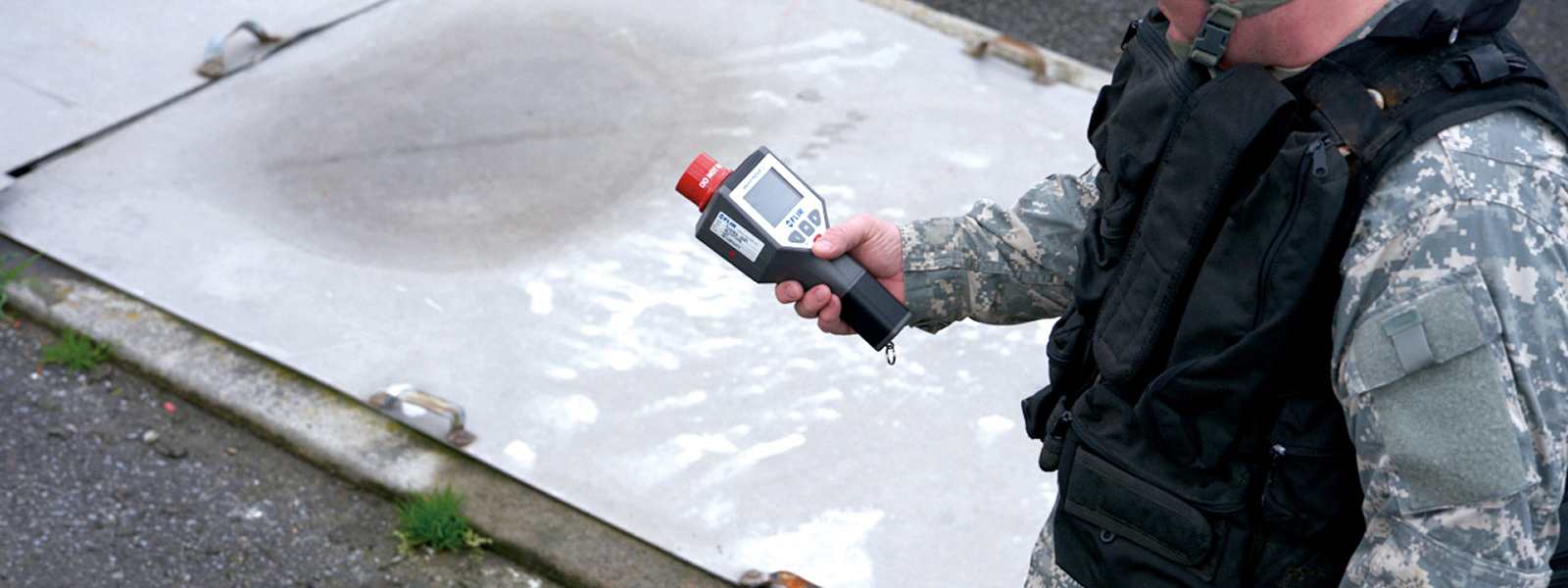 identiFINDER® R400 | Defense.flir.com